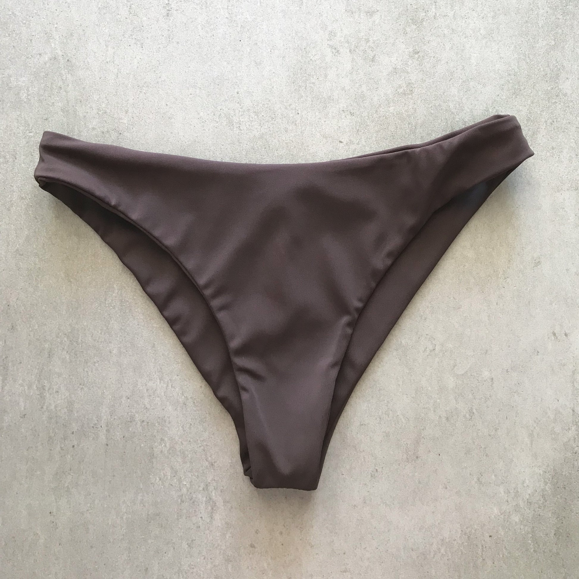 Maeve bottom | Chocolate – Grettie swim
